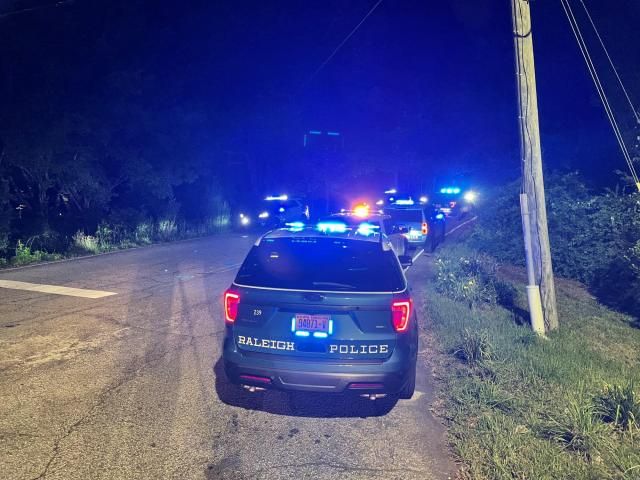 Chase ends in crash after suspects rob women in downtown Raleigh