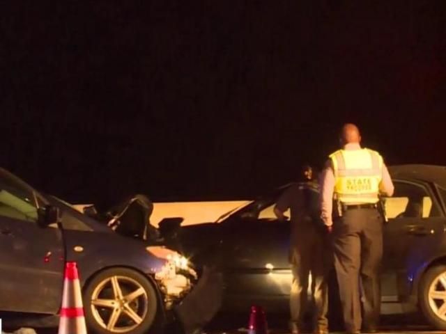 Lanes reopen on I-40 after deadly overnight crash Lanes reopen on I-40 after deadly overnight crash