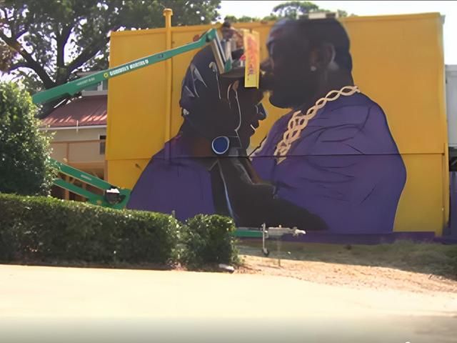 'It's a labor of love': Raleigh artist paints mural as tribute to Black ...