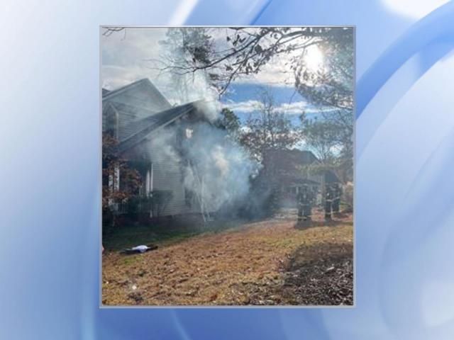 Dogs, guinea pigs and rabbit killed in Holly Springs house fire