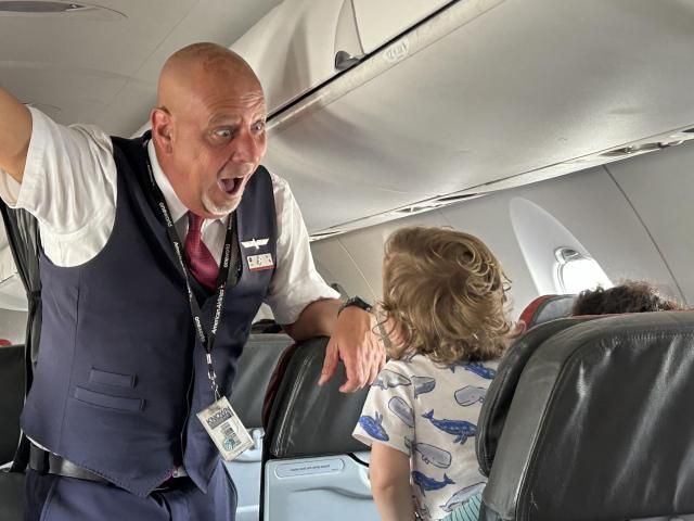 Charlotte crew members remembered after deadly American Airlines jet ...