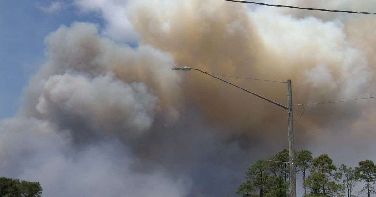 Brunswick County issues burn ban as Boiling Spring Lakes wildfire grows ...