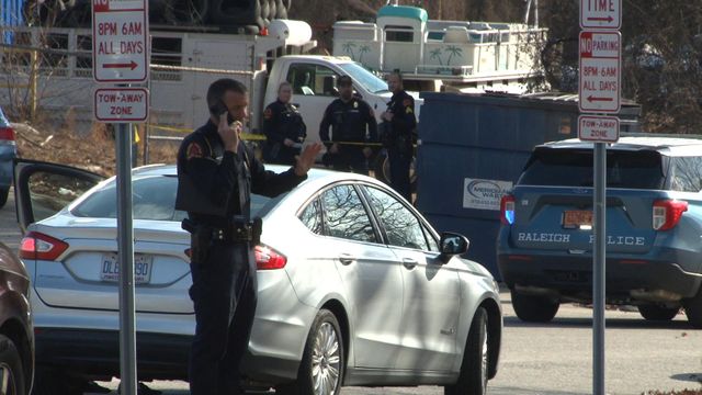 Shots fired at Raleigh officer along New Bern Avenue