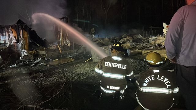 Fire rips through Franklin County mobile home