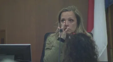 Witness describes hearing delay between gunshots in Issiah Ross double ...