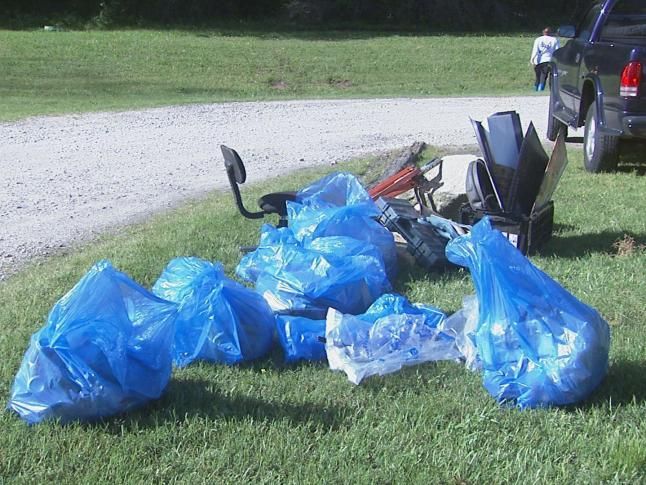 Volunteers turn out to clean the Neuse