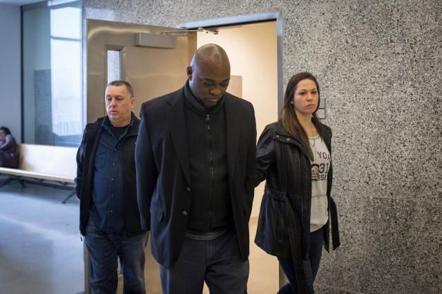 Swindler Exploits the ‘Hope of Inmates,’ Prosecutor Says