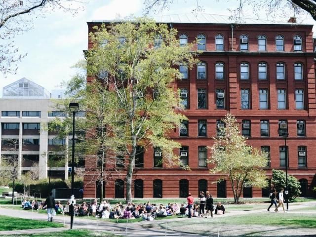 Universities begin considering canceling in-person classes until 2021