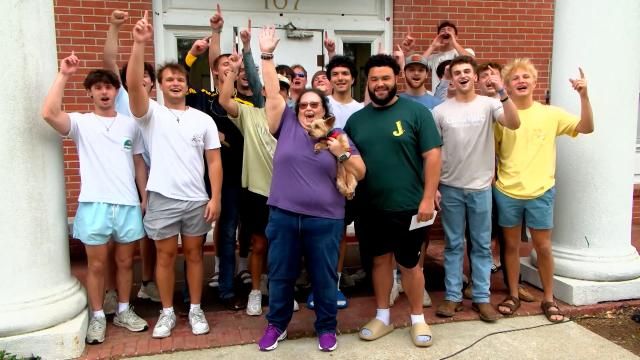 Fraternity brothers reunite dog with owner after years-long disappearance