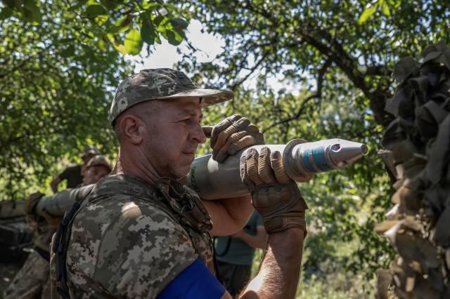 Ukrainian forces appear to widen breach of Russian defenses on southern ...