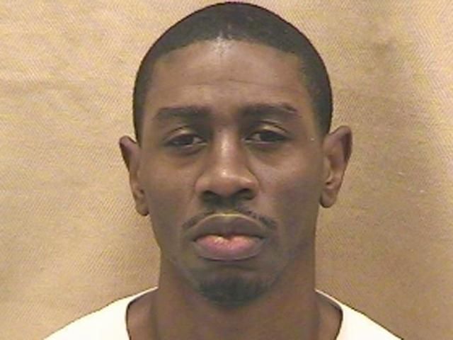 DOC: Convicted murderer cut correctional officers with razor