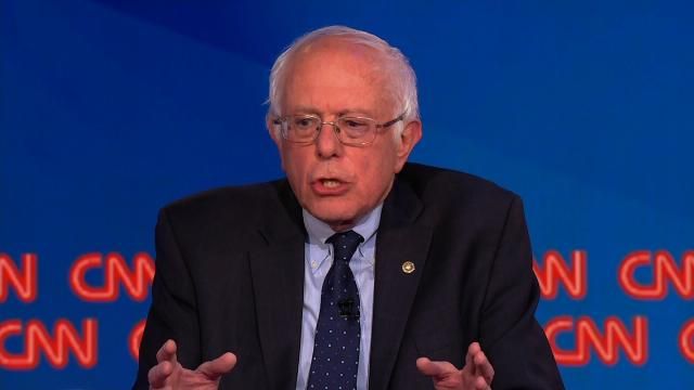 How Bernie Sanders and Steve Bannon are defining American politics