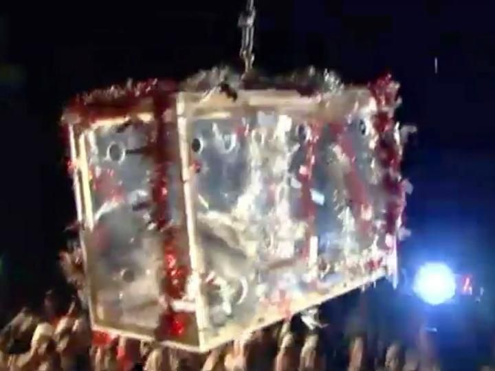 Judge declines to halt New Year's Eve Possum Drop