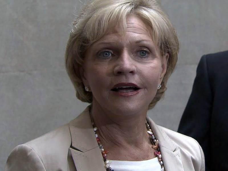Gov's vote on amendment a mystery