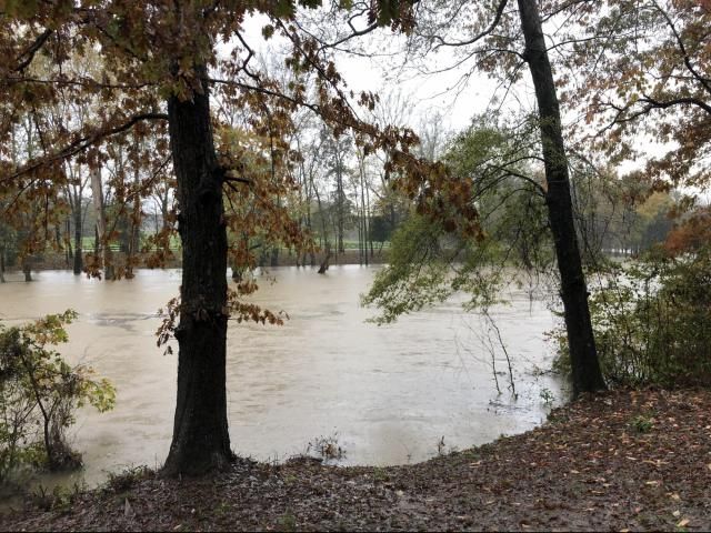 Neuse River in Clayton nears 16 feet, major flood stage