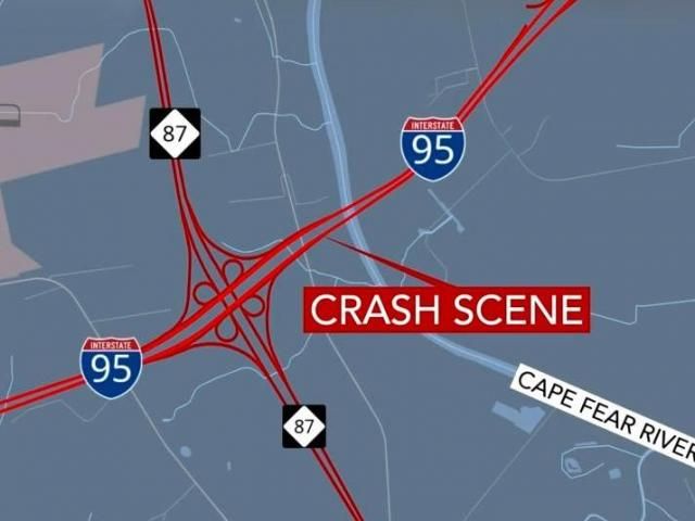 Serious crash closes both lanes of I-95 in Cumberland County