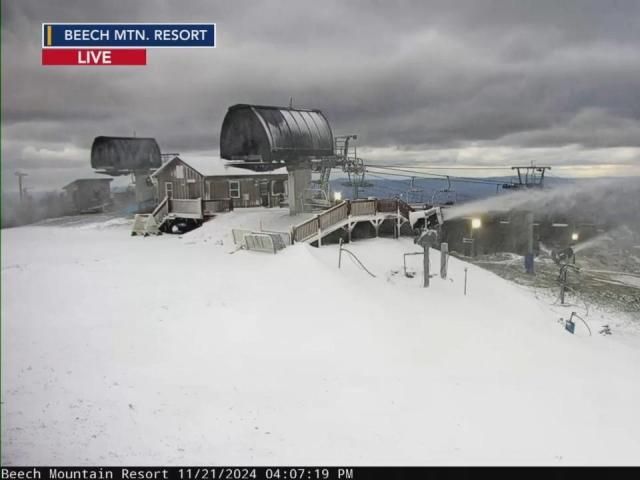 Snow in NC ️ Western NC ski resorts see first measurable snowfall of ...