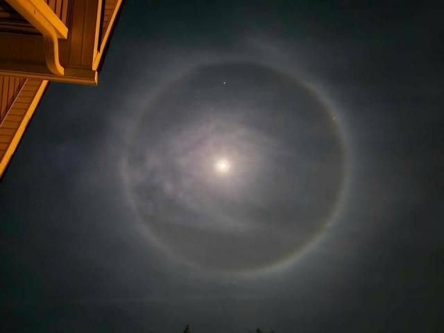 Ask the Meteorologist: What causes a halo around the moon?