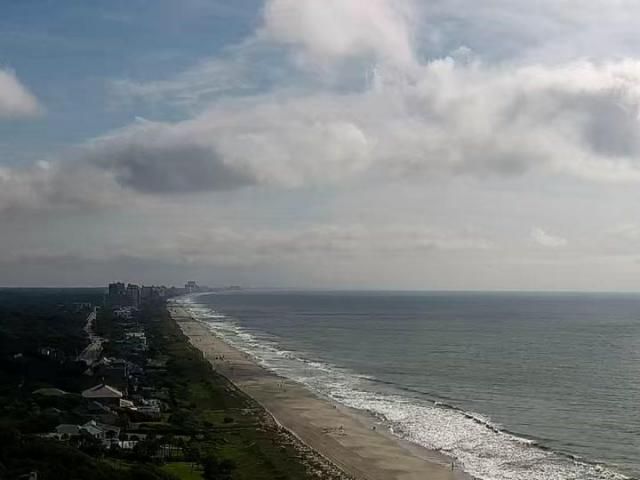 Live look at Myrtle Beach as Hurricane Erin approaches