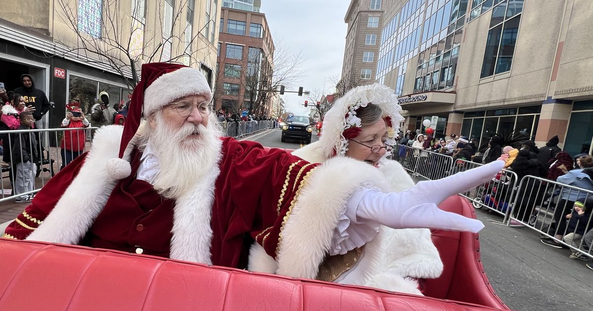 Celebrate the holidays: Durham, Cary and more parades this weekend ...