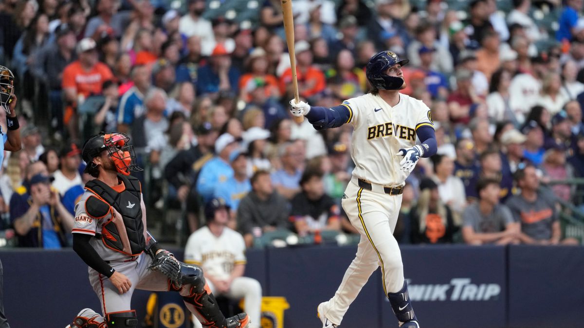 Brice Turang breaks out of his 0-for-21 slump as Brewers trounce Giants ...