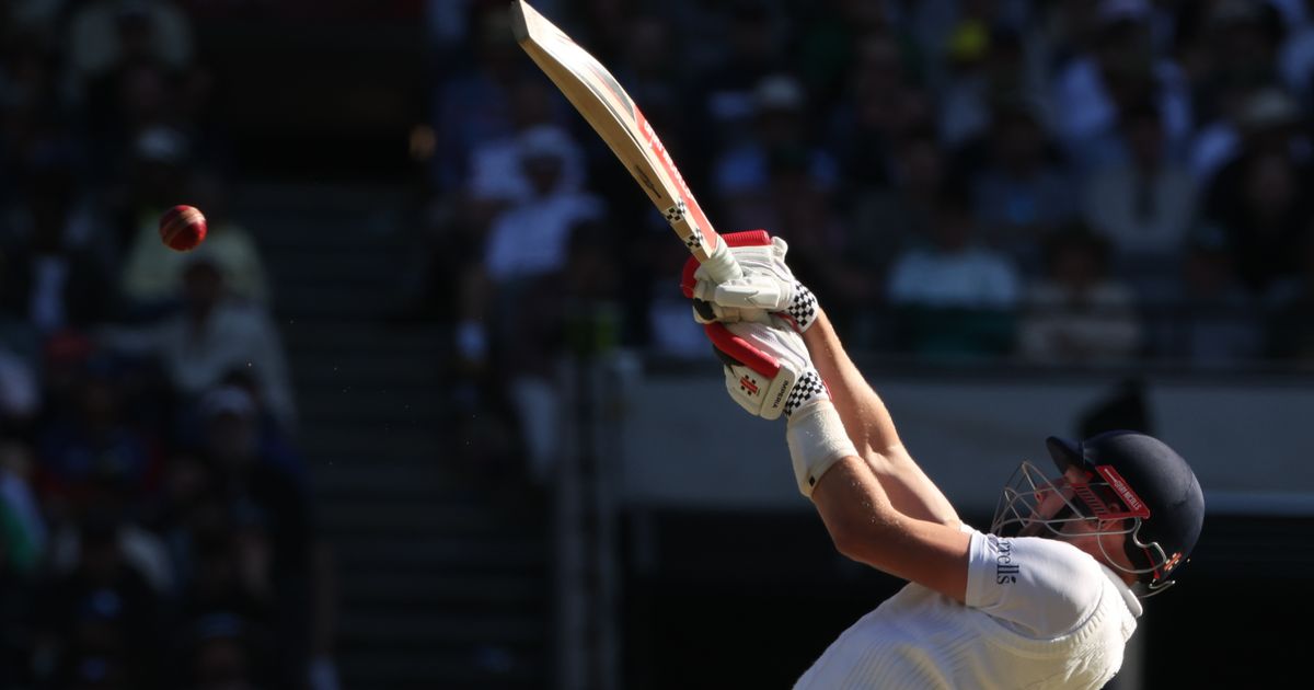 20 wickets fall on a record-breaking Day 1 of the fourth Ashes test ...